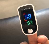 China LED Finger Pulse Oximeter Portable SpO2 Monitor 35-99% Range 30-240BPM Pulse Rate for sale
