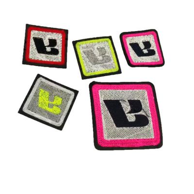 China Appliques Custom Embroidered Patches Bulk For Kids Clothing Ornament for sale