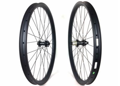 China Light Weight 650B DH Carbon Mtb Wheels 27.5 Tubuless Handbuilt High Precision for sale