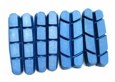 China Shimano / Campy Carbon Bike Parts Blue Rubber Road Bike Brake Pads V Brake for sale