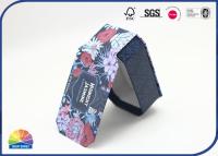 China Crystal Bracelet Luxury Packaging Hinged Lid Gift Box With UV Logo for sale