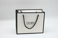 China Matte Laminated 290gsm Coated Paper Gift Bag Custom Shape Handle Eco Friendly for sale