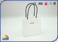 China Customized Handle White Kraft Paper Gift Bag Luxury Matte Varnishing For Shopping for sale