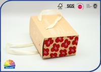 China Kraft Paper Gift Box Flowers With Silk Handle Customized Logo Matte Varnishing for sale