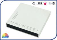 China Custom Printed Embossing Magnetic Hinged Lid Gift Box for sale