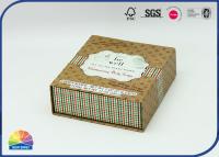 China 350g White Cardboard Magnetic Lock Rigid Gift Cardboard Paper Box for sale