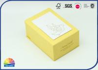 China Faint Yellow Printing 1200gsm Hinged Lid Box Gold Hot Stamping for sale