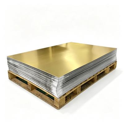 China 0.9mm Premium Gold Acrylic Mirror Board Shatterproof Durable Acrylic Mirror Panel for Indoor Outdoor Use for sale