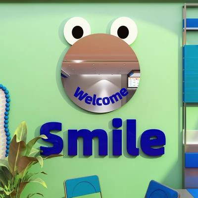 China Funny Photo Spot Distorting Mirror Installation for Mall Pedestrian Street | Traffic-Attracting Convex  Concave Funhouse Mirrors for sale