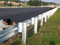 China M180 Highway Guardrail System - 4 Meter Length, 2.7mm-4.0mm Thickness Galvanized Steel Safety Barrier for sale