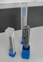 China HRC40 4 Flute Solid Carbide End Mill for sale