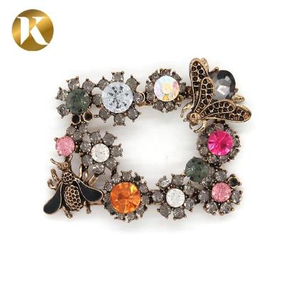 China Bee Shape Popular Crystal Shoe Buckles 65mm*50mm Size Fashion Style for sale