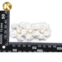 China Wenzhou Kml Wholesale custom handmade flower fashion special cloth shoe buckle accessories for sale