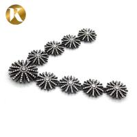 China Custom V Shape Decorative Shoe Clips 110mm*95mm Zinc Alloy Material for sale