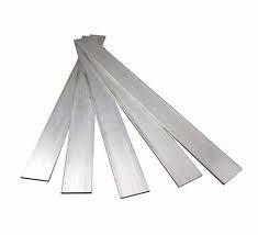 China Alloy Aluminum Flat Busbar Extruded Profile LP - 0540 for sale
