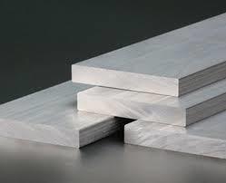 China Powder Coating Aluminum Extrusion Profiles Flat Busbar LP - 0580 for sale