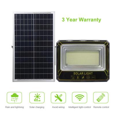 China Industrial Waterproof Solar Floodlight Led IP65 Outdoor Portable Telescopic 200W for sale