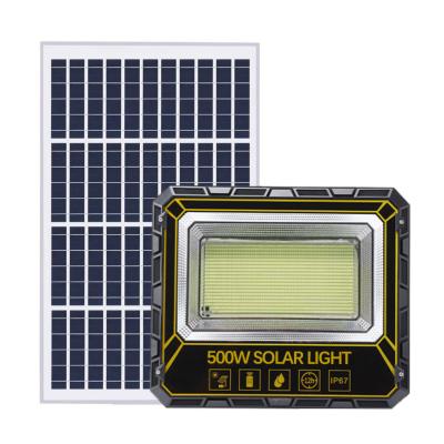 China Outdoor Solar Powered Reflector LED Flood Light 500W 1000W IP66 Waterproof for sale