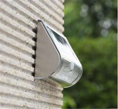 China 3.2V 9PCS SMD2835 LED Solar Wall Light With Sensor for sale