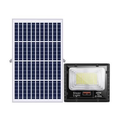 China 500W Solar LED Floodlight With Remote Control Lithium Battery Off Grid for sale