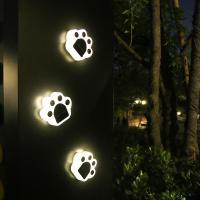 China 5000K 70lm Solar Decorative Lights Plug In Cat Paw Print Solar Lawn Lamp for sale