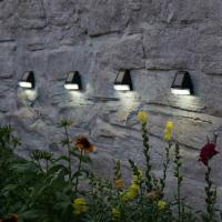 China 6V 4W Solar Wall Light Portable For House Emergency Lighting for sale