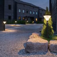 China Aluminum Waterproof 3.2V Solar Wall Garden Light 50000H Post Pillar Pathway Decoration for sale