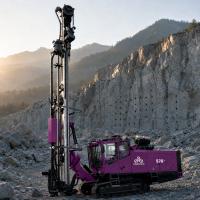 China Crawler Drilling Rig Machine Water Cooled Turbo Engine More Power Consumes Less Fuel Hydraulic DTH Drilling Rig for sale