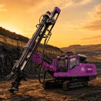China Crawler Drilling Rig Machine Water Cooled Turbo Engine More Power Consumes Less Fuel Hydraulic DTH Drilling Rig for sale