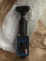 China DR6DP1 Hydraulic Control Valve with 12-Month Warranty - Carbon Steel Double Seater for Crawler Cranes for sale
