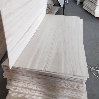 China Customized Glued Solid Wood Panels High Stability 10mm-1220mm Width for sale