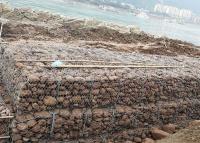 China 270g Zinc Coated Coastal Protection Woven Gabion Baskets Hexagonal Hole for sale