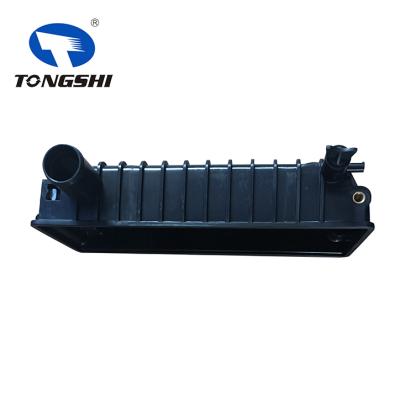 China Fuel Saving Radiator Coolant Expansion Tank For Perkins Hyster Forklift for sale