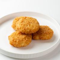 China 50g Frozen Fried Food Breaded Seafood Cake For Ready To Eat Calamari Patties for sale
