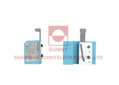 China Elevator Instantaneous Safety Gear With 10 , 15.88 , 16mm Guide Rail Width for sale