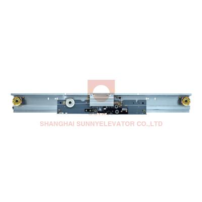 China JJ 600-1200mm Mitsubishi Type Lift Landing Door Device 2 Panels Center Opening for sale
