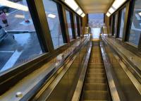 China Safe Reliable Moving Walk Escalator 30° 0.5m/s For Large Supermarket Mall for sale