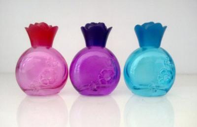 China 10ml Round Cosmetic Glass Bottle Glass Essential Oil Bottles Lacquered for sale