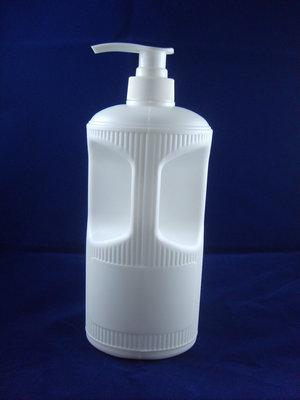 China 1000ML White Sealable Plastic / Aluminum Pump Cosmetic Packaging Bottles for sale