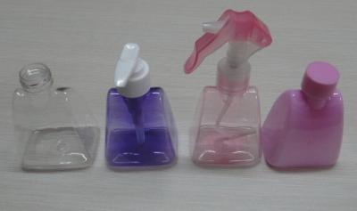 China Small 150ML Transparent Customized Reusable PET Cosmetic Bottles And Jars With Pumps for sale