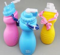 China Lightweight High - Density Polyethylene Plastic Promotional Drinking Water Bottles for sale