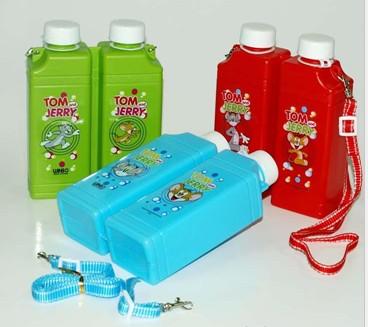China 720ml Semi - Transparent Polypropylene Plastic Promotional Water Bottles For Hiking for sale