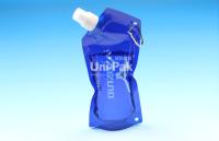 China Aluminum Foil Reusable Plastic Drinking Water Bag with Carabiner And Spout for sale
