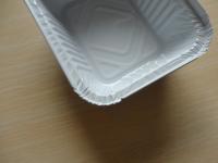 China Rectangle Aluminium Foil Containers With Lid For Food Storage white coated 450ML for sale