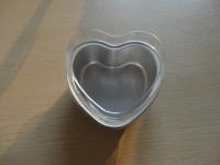 China Heart shaped Heat Resistant Aluminum Foil Baking Dishes Food Container 300ml for sale