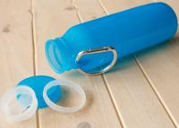China Portable  Outdoor Travel bpa free silicone collapsible water bottle 650Ml for sale