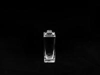 China Customized 100ml Appliqué Liquid Perfume Glass Storage Bottles and Jars for sale