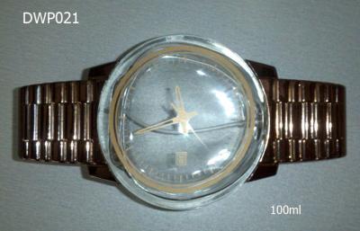 China Crystal White 100ml perfume glass bottle with Watch Designed for sale