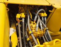 China Used Komatsu MIDI PC220-6 Crawler Excavator in Terrific Working Condition with Reasonable Price. Secondhand PC220-6 Track Digger on Sale. for sale
