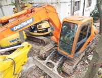 China Used High Effective 8 Ton Excavator Doosan Dh80 Secondhand Doosan MIDI Track Digger Dh80 Hot Sale Dh60 for sale